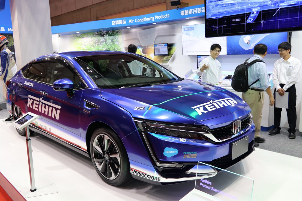 【メルセデス・ベンツ編】東京モーターショー2017に行ってきました♪世界初の公道走行用F1モデル「メルセデスAMG Project ONE ...